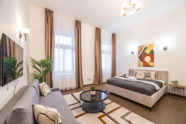 Deluxe & Cozy Central Located Joseph Boulevard Apartment - Budapest