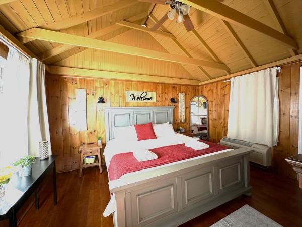 Cottage 12 - Wolfeboro, NH