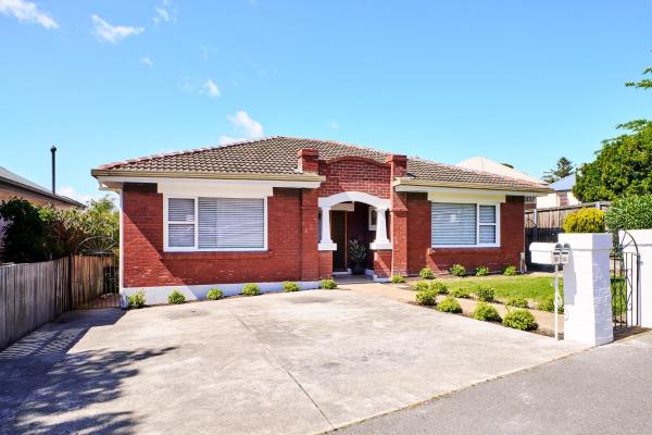 Boujee On Burnett - Hobart