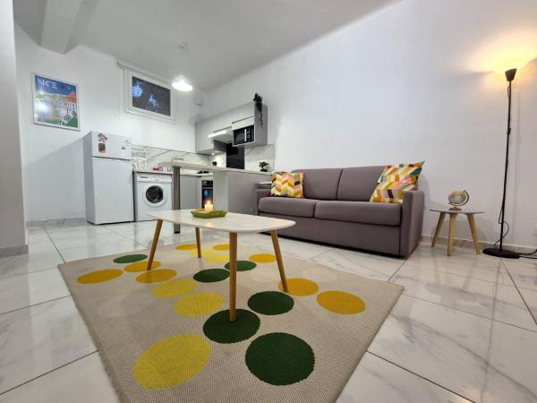 Studio Rénové Au Centre Ville (15 Min De La Plage) - Nice