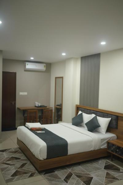 Cruz Inn Calicut - Kozhikode