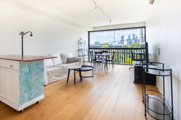 Bright & Comfortable 1br In West Melbourne - Monash University Parkville Campus