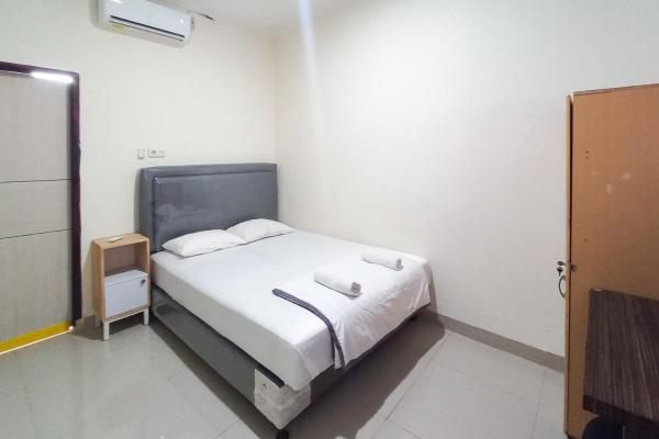 D Cost 19 Syariah Mitra Reddoorz - Pekanbaru