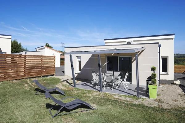 Maison Avec Spa à Châteauneuf-de-galaure, 40 M² - Beaurepaire