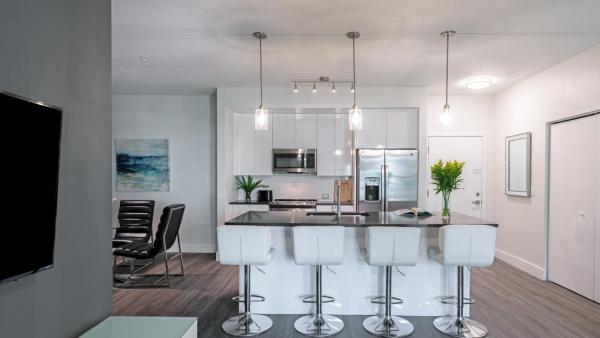 Spacious 2bedroom 2bath Nike Headquarters - Beaverton, OR