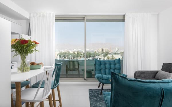 סוויטה עם נוף לים במתחם סי סייד - By Edomlux - Eilat