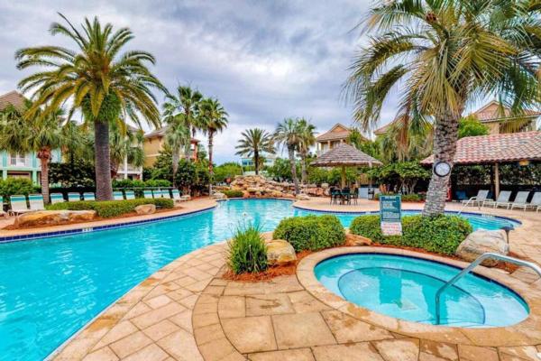 A Little Spot In Paradise - Destin, FL