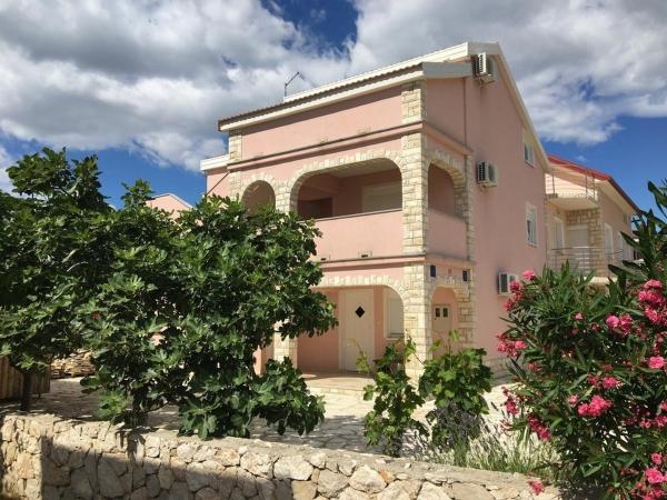 Apartments By The Sea Mandre, Pag - 6507 - Pag