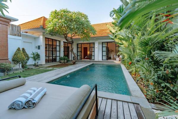 Prama Villa 2 Modern Tropical Villa With Pool - Bali