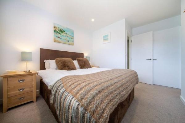 Modern Apartment Nr Fistral Beach Private Parking - Crantock Beach
