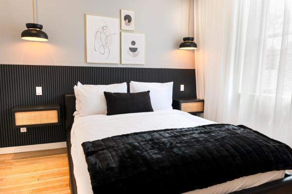 #3 - Chic Studio - Self Check In - Plateau - St-denis - Ac - Tv - Laval, Quebec, Canadà