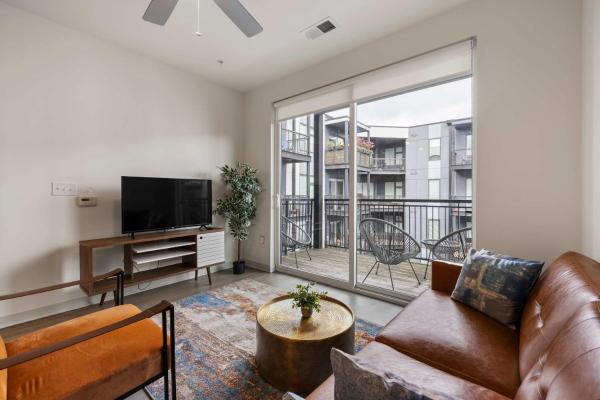 Two Charming Nulu Cozysuites - Louisville, KY