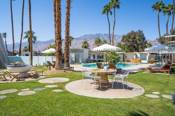 The Monkey Tree Hotel Buyout By Avantstay Entire Hotel Buyout! Funky Rooms With Modern Amenities! - Palm Springs, CA
