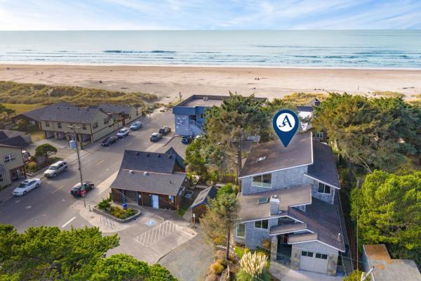 Villa Manzanita By Avantstay Hot Tub 1 Block To Beachtown Chefs Kitchen - Manzanita, OR