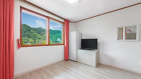 Gangchon Chocolate World Pension - Chuncheon-si