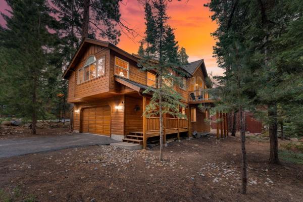 Tahoe Vista By Avantstay Central Location Patio - North Lake Tahoe, CA