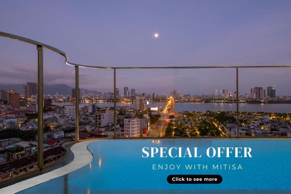 Deluxe Double Room River View In The Heart Of City - Da Nang