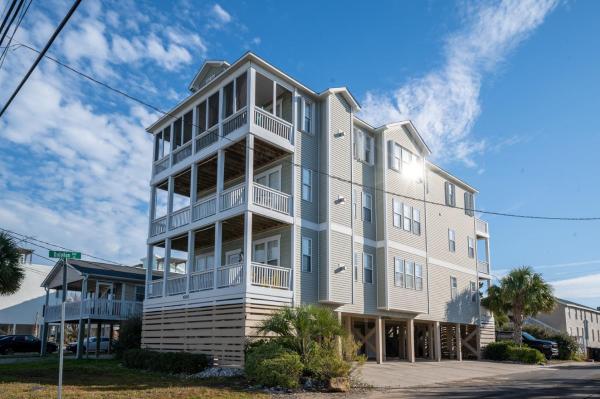 Steps From The Beach - Southpark By The Sea - Carolina Beach, NC
