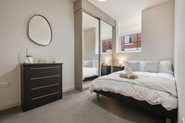 Vibrant 1 Bed Apartment, Free Parking, North Church St, Sheffield City Centre - Hosted By Stay Host Save - Sheffield Hallam University - City Campus