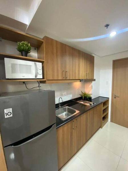 Lush Suite Makati - Manila
