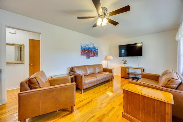 Walk To Old Colorado City Home With Fenced Yard - Colorado Springs, CO