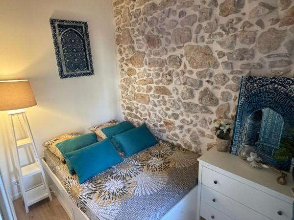 Lovely Old Town Flat - Les Remparts - Antibes
