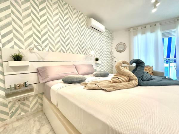 Pla - Bonito Apartamento Con Terraza - Torremolinos