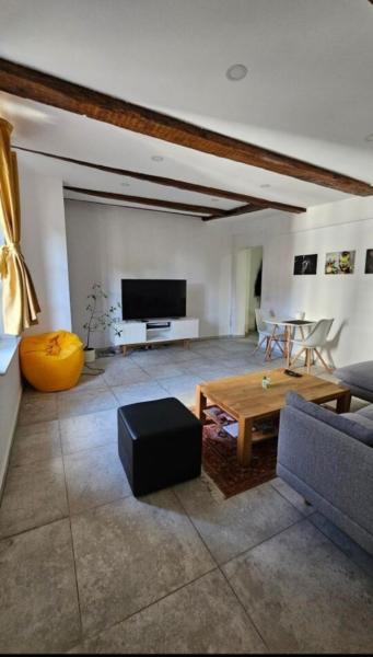 Rent A Home, Sägergässlein 4, An Zentraler Lage In Basel - Basel