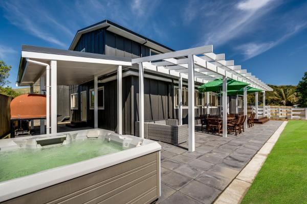Aroha At 2252 - Waimarama Holiday Home - Wairarapa