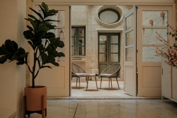 136 Old Bakery - La Valeta