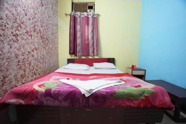 Hotel Swagat Palace - New Delhi