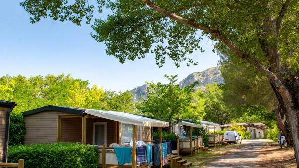 Camping Le Saint Clair - Bauduen