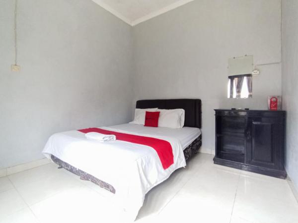 Reddoorz At Penginapan Hello Pacitan - Pacitan