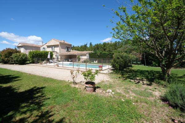 Mas Attached To Another Building With Private Pool 4 People In Carpentras, At The Foot Of The Ventoux In Provence. - Carpentras