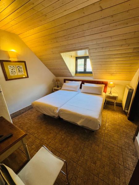Hostal Nau Pradets - Pyrenees