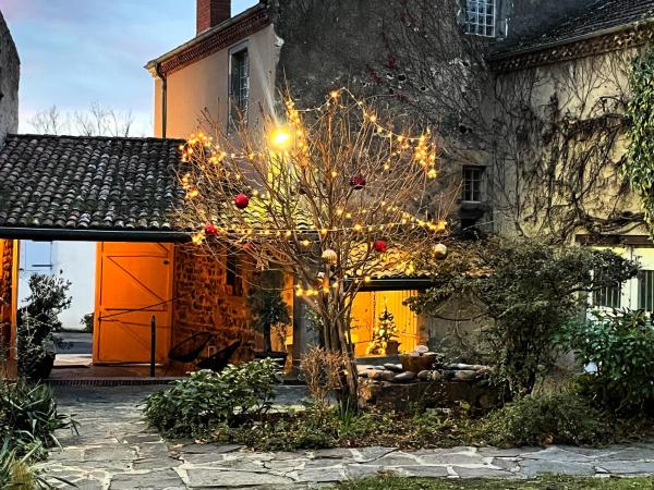 La Cour Carrée - Saint-Saturnin