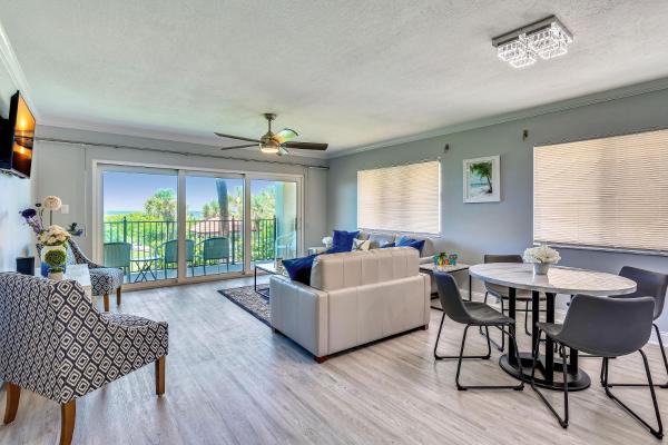 Land's End 6-205 Beach Front - Premier - St. Petersburg, FL