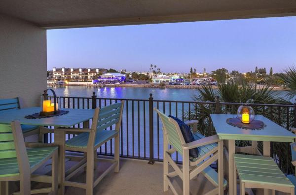 Land's End 4-306 Bay Front - Premier - Treasure Island, FL