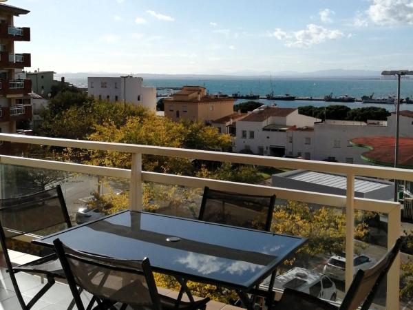 2189 Rocmar 3 3-c, Excelente Situacion Frente Al Puerto Pesquero Y Con Vista A La Bahia. Gran Terraza. Gran Parking Público Delante. - Es-258-59 - Roses