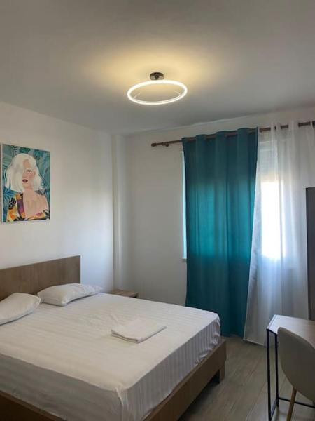 Sea-view Central Studio Apartment - Durrës