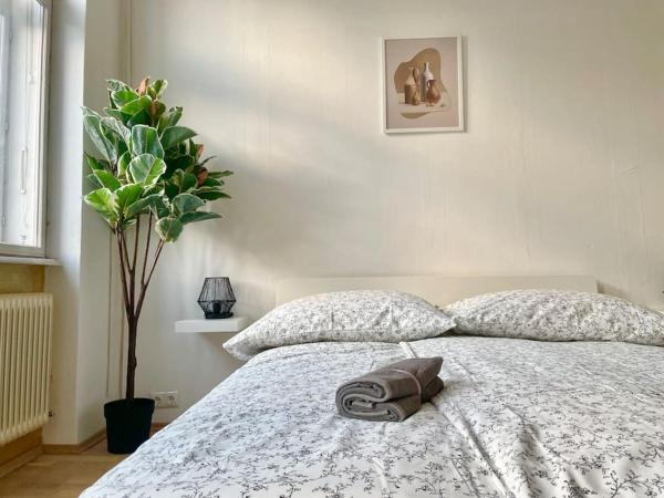 110 M2 Sunny & Central Long Term Apartment - Free Parking - Bécs