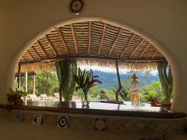 Las Nubes Natural Energy Resort - Costa Rica