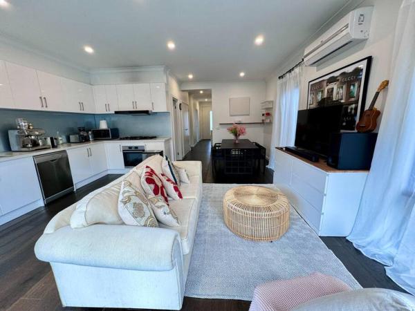 New House Near Monash Hospital, Just A 3-min Walk - Melbourne