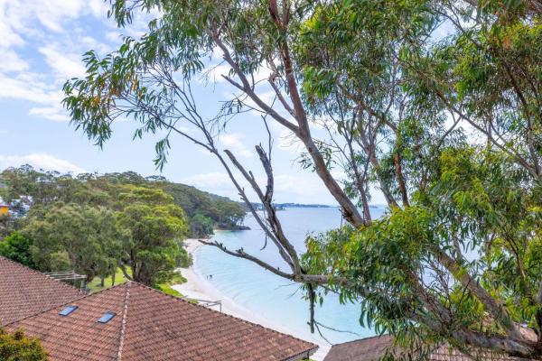 Sebastapol, 4,66 Thurlow Avenue - Unit With Wonderful Views Across The Bay - Nelson Bay