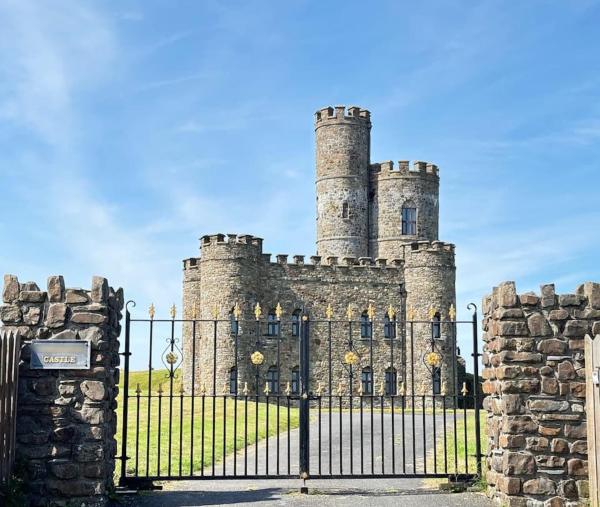 Romantic Rural Break In Countryside Castle Grounds Private Retreat Wizards Rest - Barnstaple