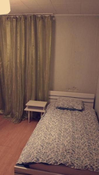 Chambre Spacieuse Dans Une Maison - Bourges