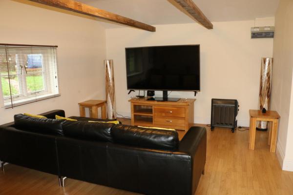 The Lodge - 2 Acres Of Garden With Hot Tub And Fire Pit And Bbq - Suffolk