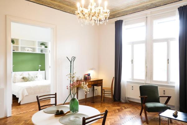 Zentrales Und Stilvolles Apartment Mit Schlossbergblick Und Parkplatz - Graz