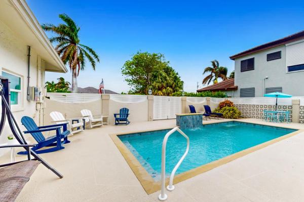 Lamplighter Cove - Marco Island, FL