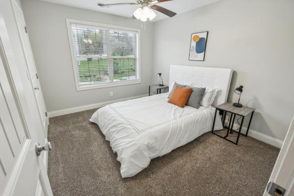 Biltmore Luxury 1517 #2 Townhomes L 2bd 2 Bth - Clarksville, TN